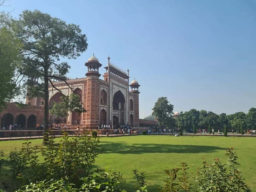 Agra: Taj Mahal Skip-the-Line Tour Fast Entry Ticket - What You Can Expect from This Tour