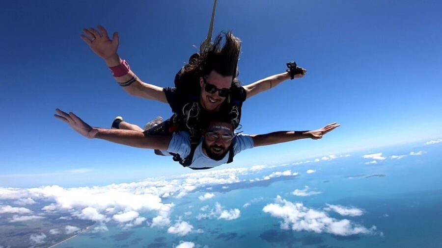 Airlie Beach: Tandem Skydiving Experience with Beach Landing - FAQ