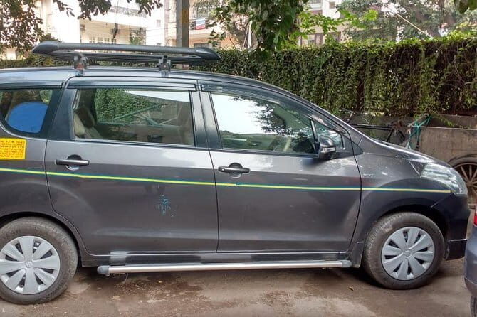 Airport transfer in Delhi (Per Way by Sedan, SUV and Tempo) - The Practical Side of Booking