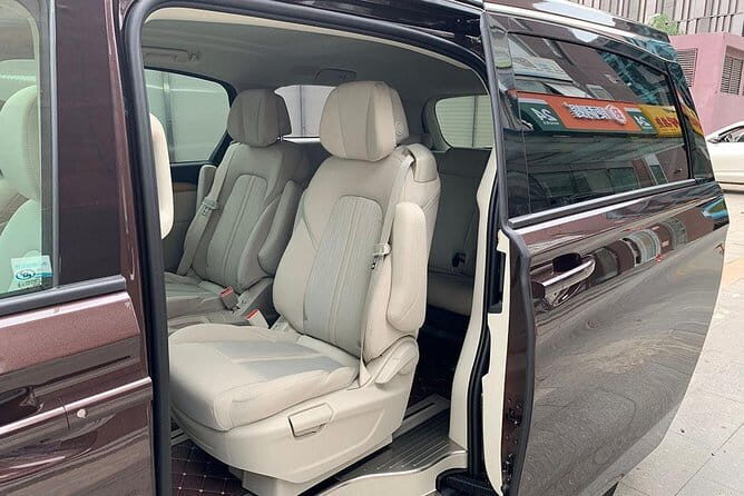 Airport transfers, with a good reputation for the quality of our transfer services between Xi'an Airport and Xi'an city! - How Does the Pickup Work?