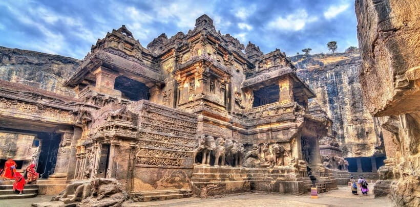 Ajanta & Ellora : Day Tour from Mumbai with Flight Tickets - Authenticity and Value