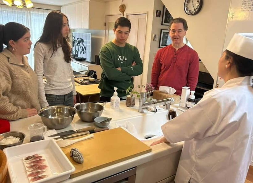 AKEMI's SUSHiKiTCHEN: A fun sushi cooking lesson in Tokyo - An In-Depth Look at the Sushi Class