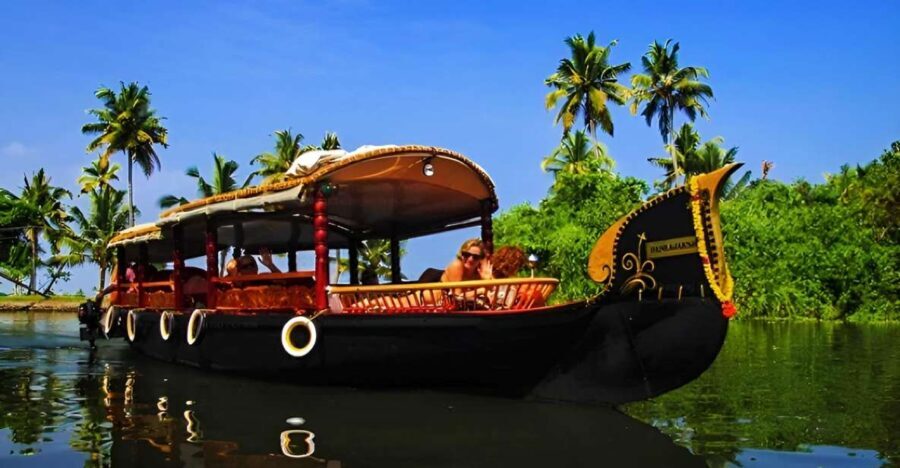 Alleppey Shikara boat ride - What Makes This Experience Special?