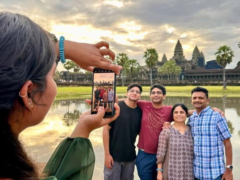 Angkor Sunrise or Sunset Tour (includes breakfast or lunch) - What Makes This Tour Stand Out