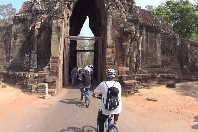 Angkor Temple Bike Tour from Siem Reap Inclusive of Lunch - Why This Tour Works for Travelers