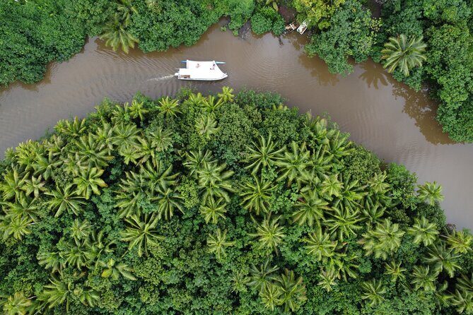 Apetahi day trip around Raiatea on a modern outrigger canoe - The Sum Up
