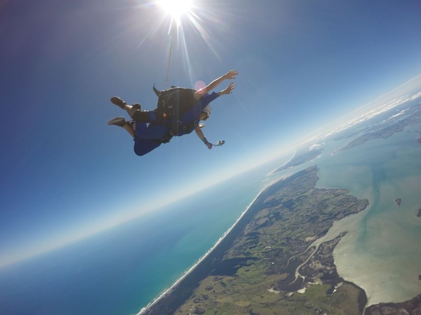 Auckland: 13000, 16000, or 18000-Foot Tandem Skydive - The Itinerary: From Takeoff to Landing
