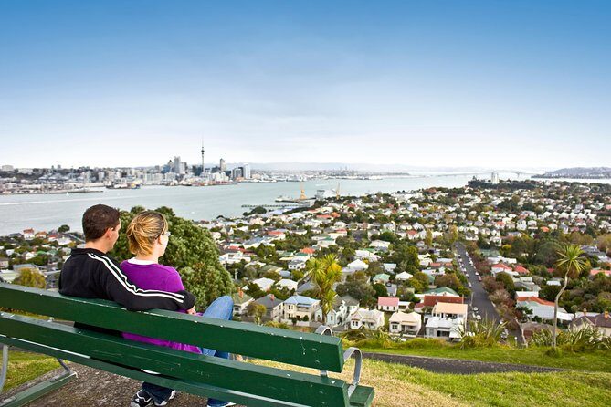 Auckland City Tour & Kumeu Wine Country Includes Wine Tastings & Lunch - Transition to Kumeu Wine Country