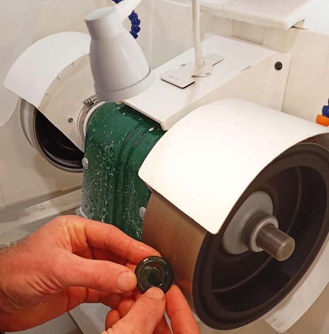 Auckland: Full-Day Jade Carving, Honey Tasting & Wine Tour - In-Depth Breakdown of the Day