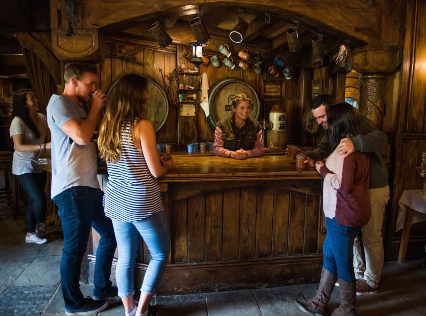 Auckland: Hobbiton and Rotorua Day Tour including Te Puia - Exploring Hobbiton: A Walk Through Middle-earth