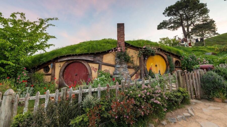 Auckland: LOTR, Hobbiton Movie Set & Hamurana Spring Tour - The Hobbiton Movie Set Experience