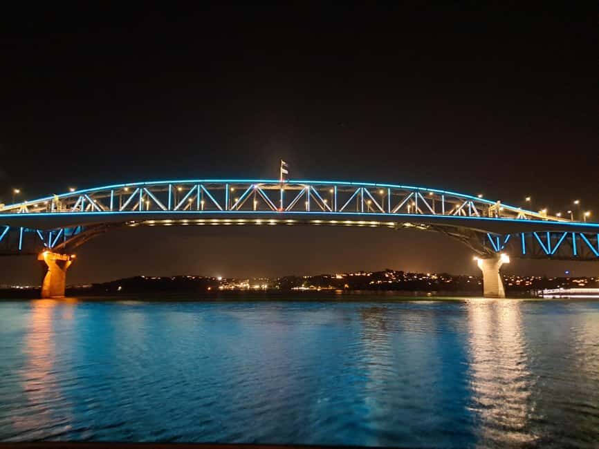 Auckland: Nightlights Cruise with Canapés and Drink - An In-Depth Look at the Auckland Nightlights Cruise