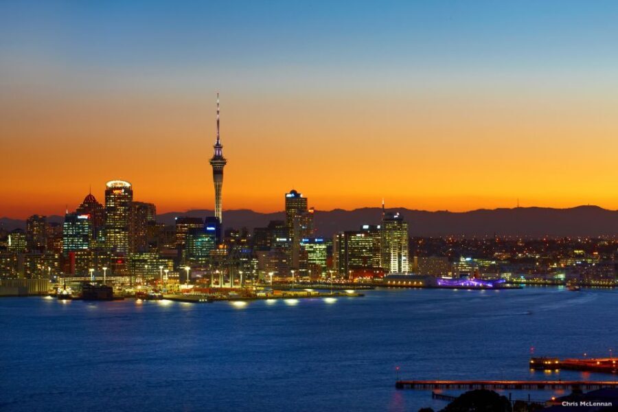 Auckland: Sunset & Night Sea Kayak Tour to Rangitoto Island - The Itinerary in Detail