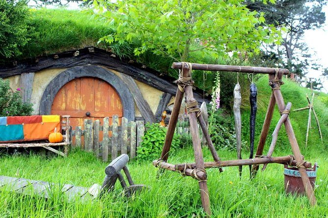 Auckland to Waitomo Caves and Hobbiton Movie Set Private Tour - The Bottom Line