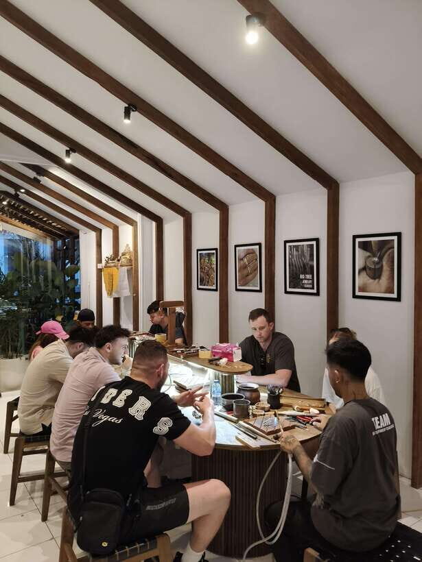 Bali: Seminyak Jewelry Making Class with 7 Grams of Silver