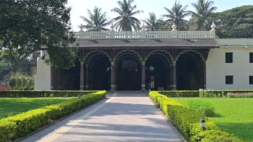 Bangalore: Guided Walking Tour - What to Expect: Practical Details