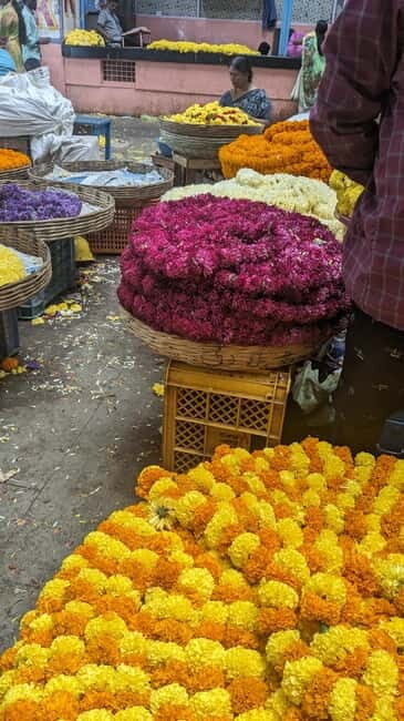 Bangalore Walking Tour KR Flower Market,Fort,Tippu palace - Practical Details: What to Expect