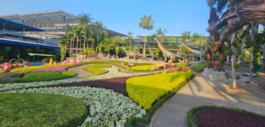 Bangkok: Nong Nooch Garden - The Authentic Touch: What Travelers Say