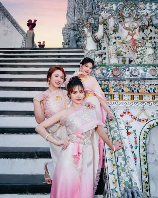 Bangkok: One Day Thai Costume Rental For Three Girls - Authenticity and Value
