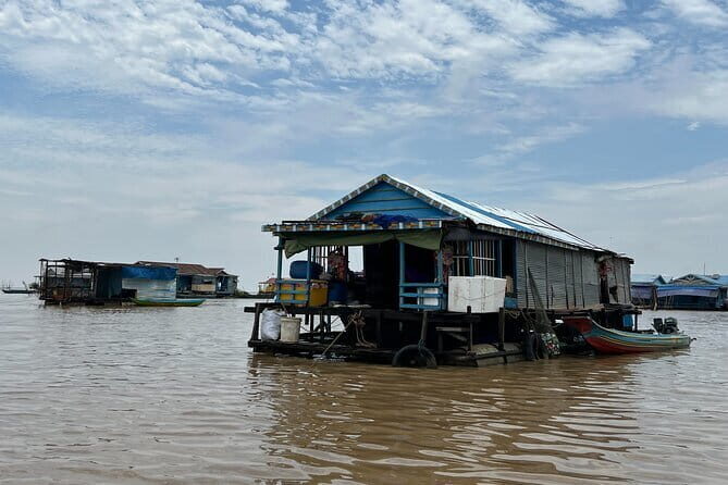 Banteay Srei Temple and Kompong Phluk Village Private Tour - The Sum Up