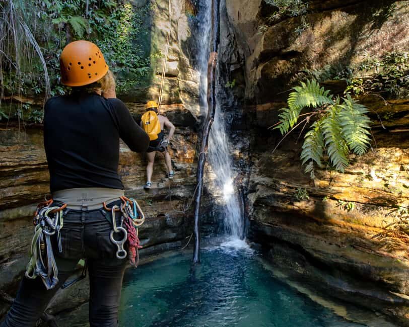 Blue Mountains: Abseiling and Juggler Canyon Adventure Tour - Is This Tour Right for You?