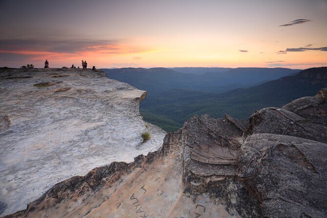 Blue Mountains Day Tour with Scenic World and Wildlife Park Entry - What Makes This Tour Stand Out?