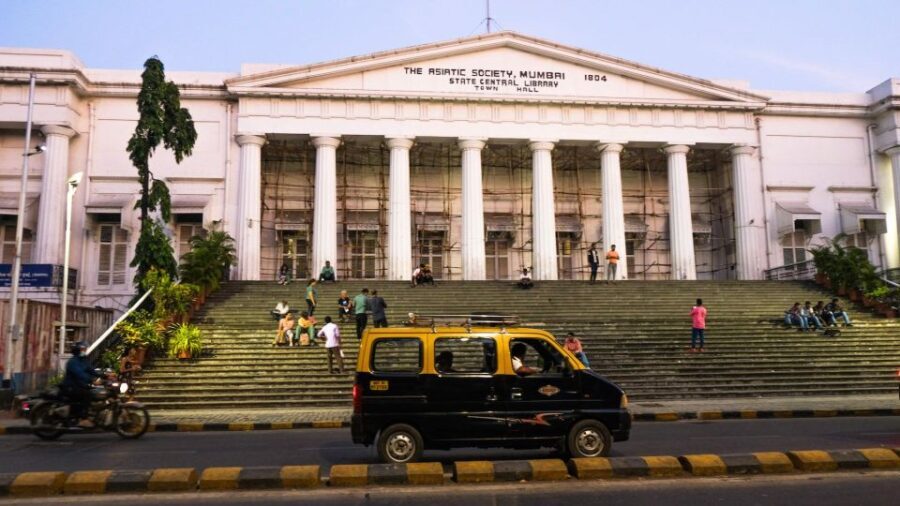 Bombay Fort Heritage Walking Tour - Architectural Highlights and Artistic Flair