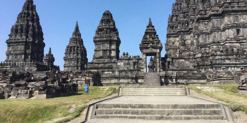 Borobudur Climb Top, Prambanan with Guide, entrance ticket - Who Will Love This Tour?