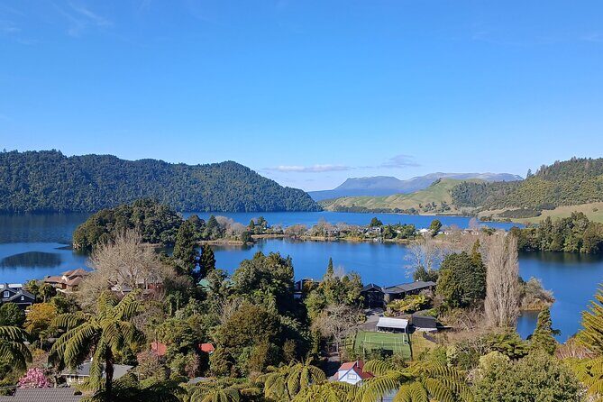 Boutique tour , Mt Maunganui, NZ farm, Rotorua lakes/geothermal - Scenic Drive Through Mangorewa River
