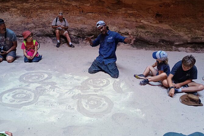 Broome to Bungles Day Trek with Aboriginal guides - Cathedral Gorge and the Beehive Domes: Exploring Sacred Sites