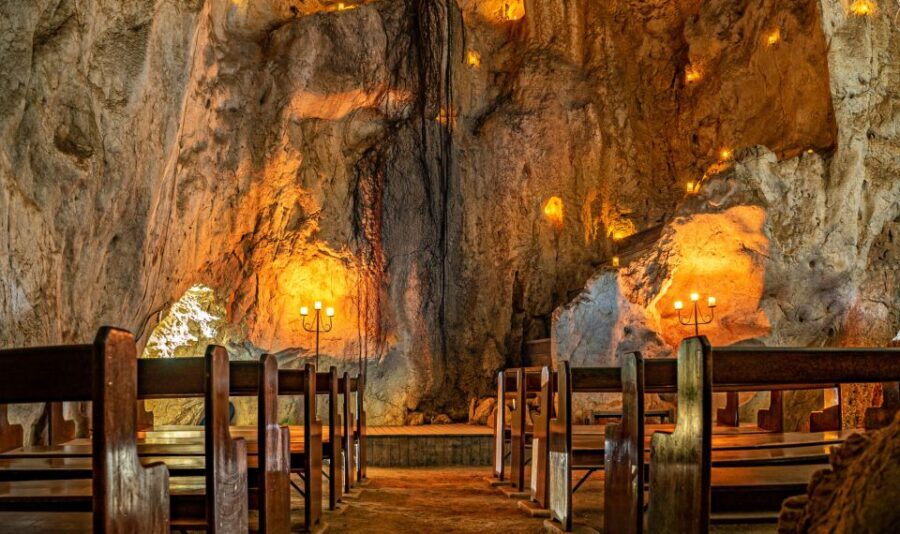 Capricorn Caves, Australia: 45-Minute Cathedral Cave Tour - What You Can Expect: A Guide to the Experience