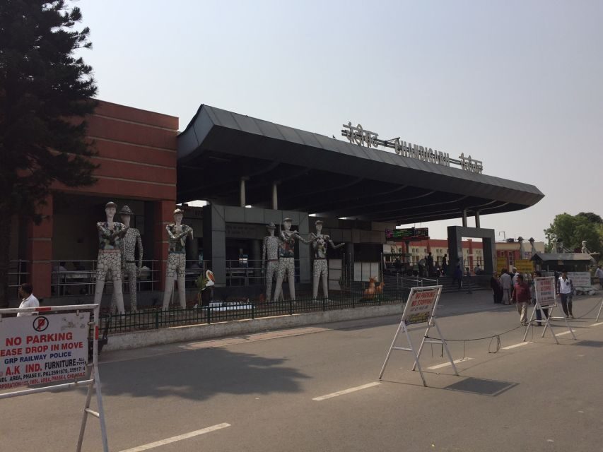 Chandigarh 01 Day Tour - Exploring Architectural Marvels: Rock Garden and Capitol Complex