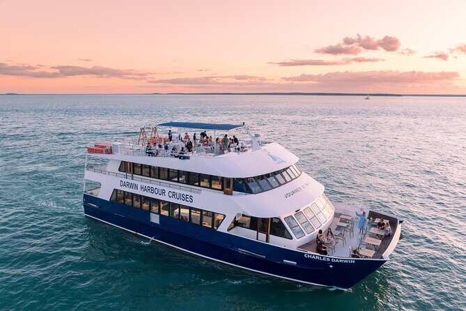 Charles Darwin Dinner Cruise - What Makes the Charles Darwin Dinner Cruise Special