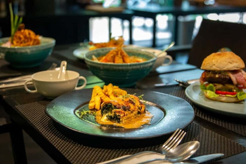 Chiang Mai: 4K Cafe by Cross Vibe Decem F&B Packages - Who Is This Experience Best For?