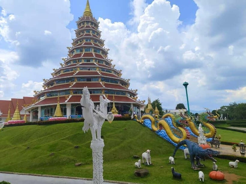 Chiang Mai: Chiang Rai Red, White, and Blue Temples day tour - Value and Practical Tips