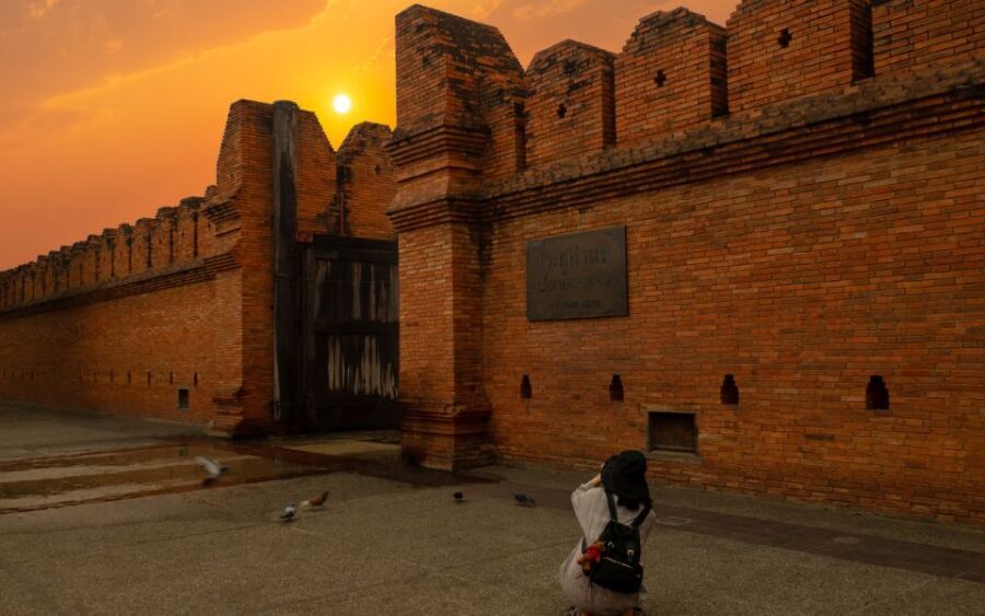 Chiang Mai: Half-Day Private City Tour by Tuk Tuk - Discovering the City’s Gates and Monuments