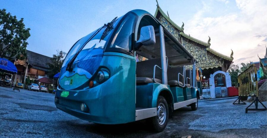 Chiang Mai: Nighttime City Highlights by EV Tram