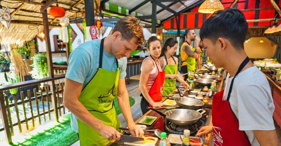 Chiang Mai: Traditional Thai-Akha Cooking Class& Market Tour - Who Should Book This Tour?