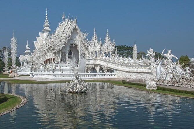 Chiang Rai White, Blue, Red Temples and Long Neck 1 Day Tour - Transportation and Comfort