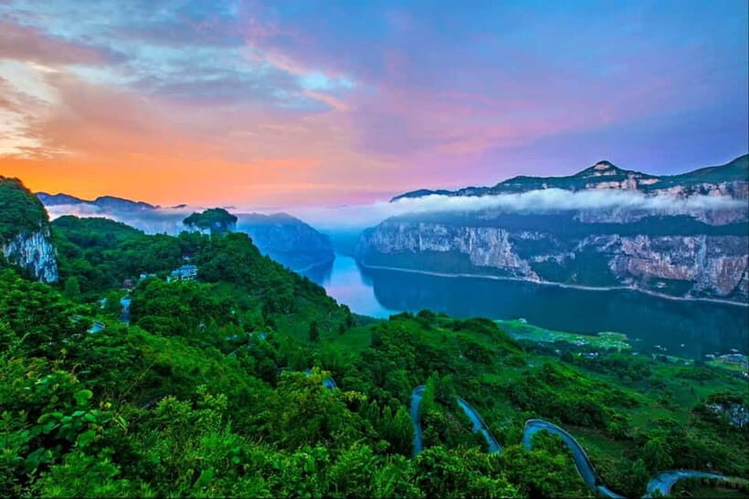 Chongqing: Wulong 3-Day Tour with Hotel & Transfers - Exploring Wulong’s Ancient and Scenic Spots on Day Two