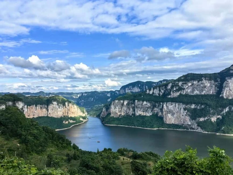 Chongqing: Wulong Karst 3 Wonders Premium Small Group Tour - Whats Included and Whats Not?