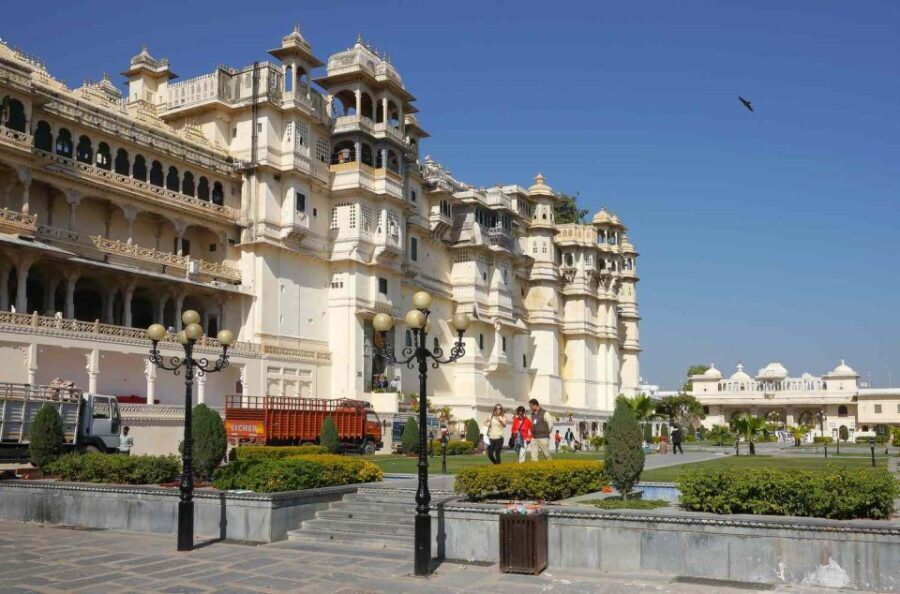 City Palace Udaipur Express visits with english speaks guide - Why This Tour Is Perfect for You