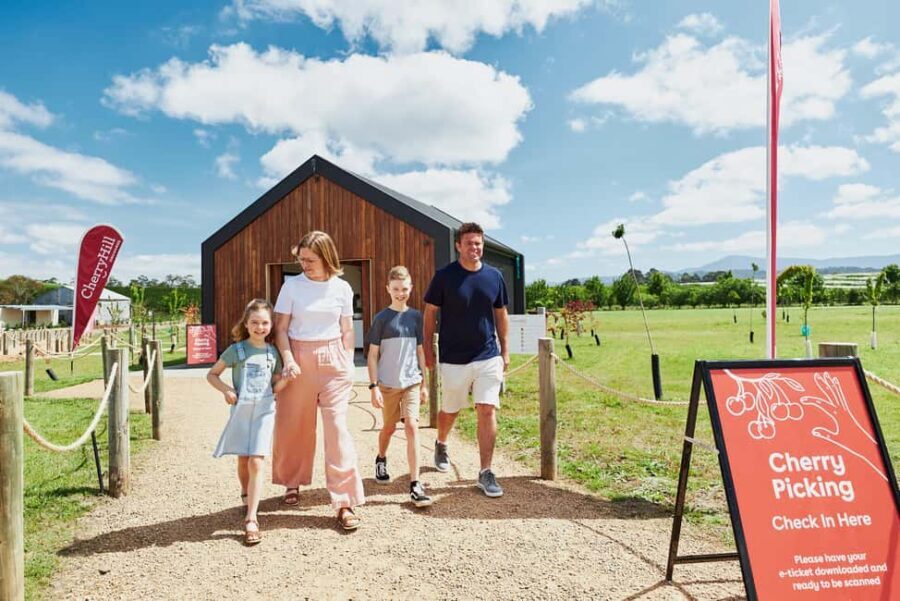 Coldstream: Cherry-Picking Experience - What Makes the Experience Stand Out
