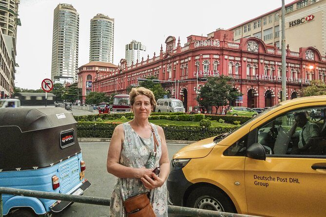 Colombo City Tour from Negombo - Transportation and Guide Service