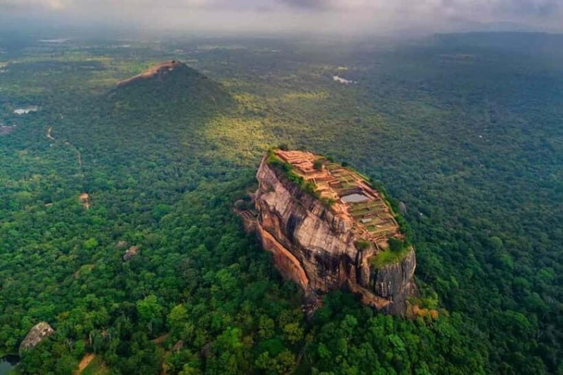 Colombo: Sigiriya Rock and Dambulla Cave Temple Day Trip - Climbing Sigiriya Rock – an adventure worth the effort