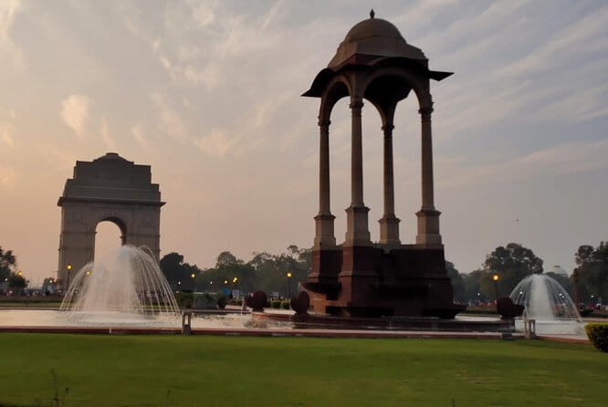 Contrasts of Old and New Delhi - Practicalities and What to Expect