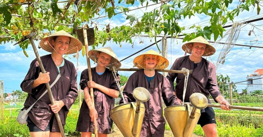 Countryside Biking -Farming -Market -Cooking Class In Hoi An - The Journey Begins: Pickup and Market Visit