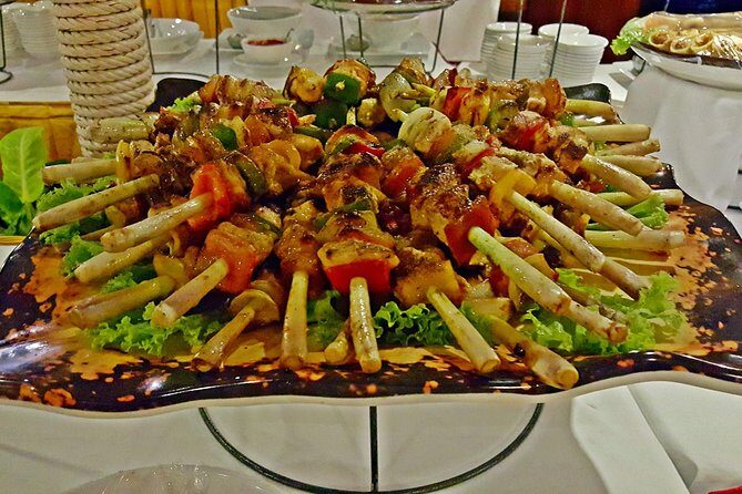 Cruise and Dine along the Phnom Penh Skyline - What the Tour Does Well