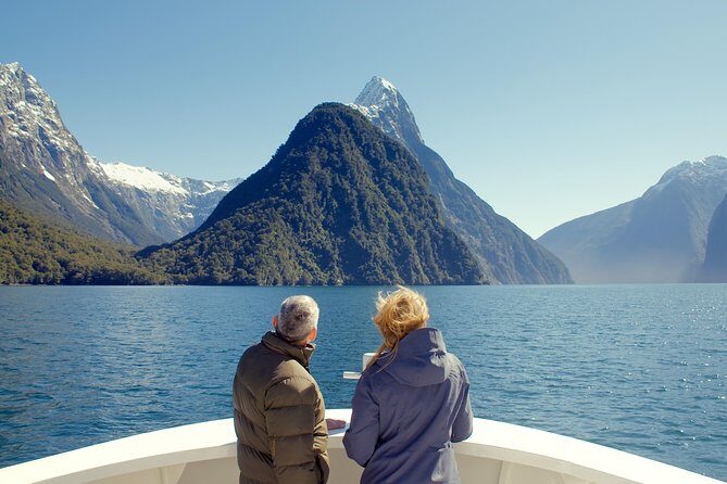 Cruise Milford Small Group Day Tour from Queenstown - Devil’s Staircase Lookout and Lake Te Anau