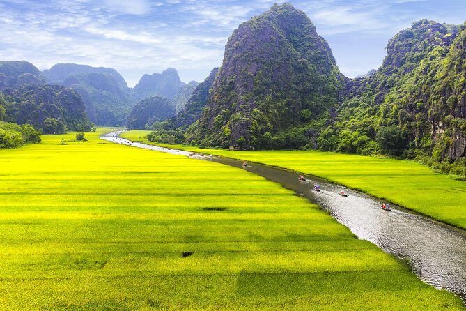 Cuc Phuong-Kenh Ga Hotspring-Hoa Lu-Trang An-Mua Cave 2Day Trip - Hoa Lu: Vietnam’s 10th Century Capital